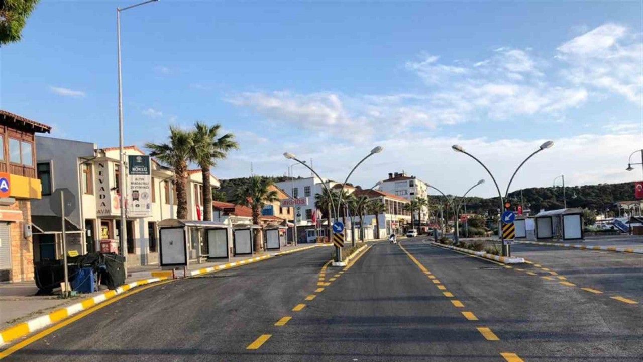 Balıkesir Büyükşehir Belediyesi Ayvalık’ın güzelliğine güzellik katıyor