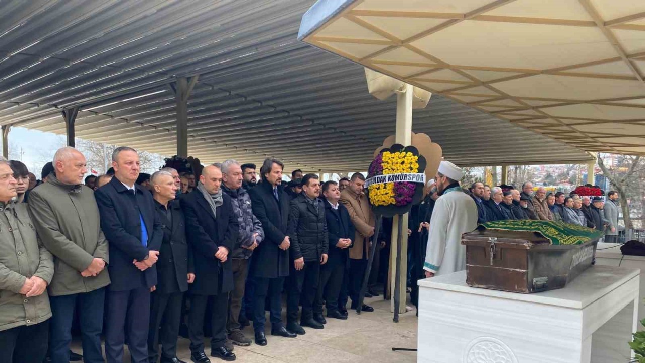 Şeref Demir dualarla son yolculuğuna uğurlandı